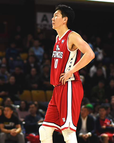 Б.Билгүүн - САГСАН БӨМБӨГ: Их спортын ертөнц